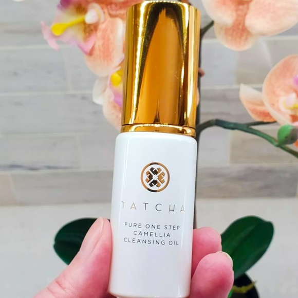 Tatcha | Skincare | Tatcha Pure One Step Camellia Cleansing Oil 25ml ...